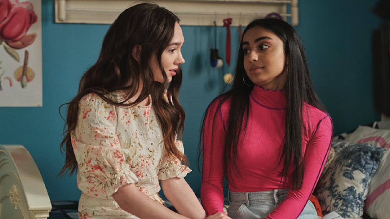 Watch Holly Hobbie Season 4 Episode 9: The Cowering Confidant - BYUtv